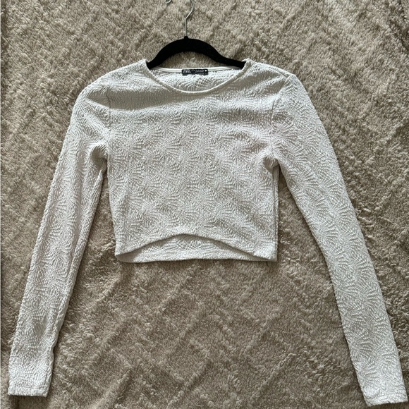 Zara | Tops | Zara White Floral Pattern Long Sleeve Top | Poshmark